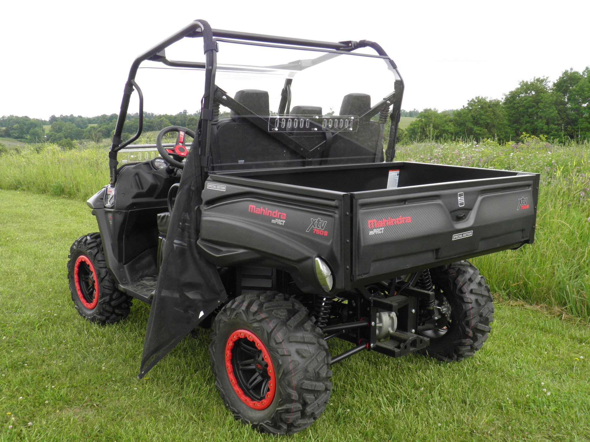 Mahindra 750/1000 - Lexan Back Panel w/Clamp and Vent Options – 3 Star UTV