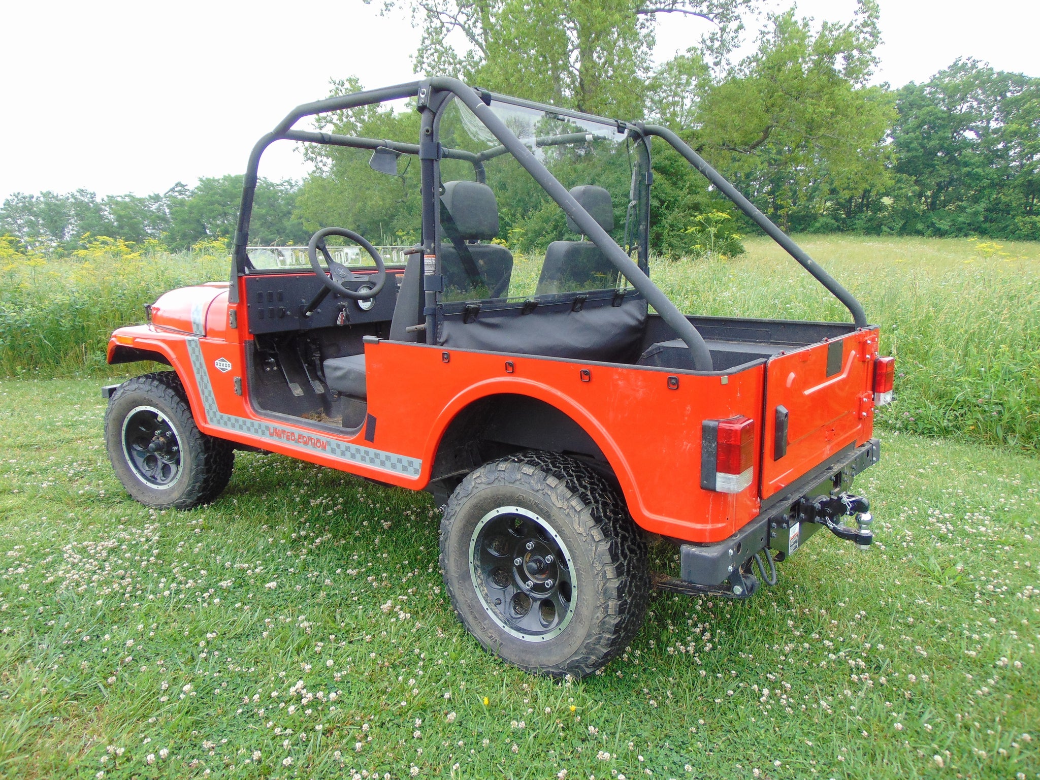 Mahindra Roxor - Lexan Back Panel w/Clamp and Vent Options – 3 Star UTV